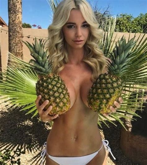 Caitlin Arnett Nude Photos Pic