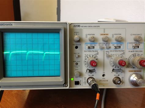 unable to find the maximum amplitude in the analog ouput using dac