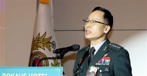 로카우스 호텔 개관 인사말 하는 박정환 육군 참모총장