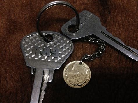 Банальная монета — оригинальный брелок — Lada 2101, 1,2 л, 1972 года ...