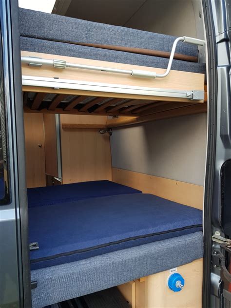 Compacte Buscamper Voor 2 Volwassenen En Max 2 Kleine Kinderen Vanaf € 105 Pd Goboony