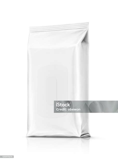흰색 배경에 고립 된 제품 디자인 모형을위한 빈 포장 종이 젖은 물티슈 파우치 물휴지에 대한 스톡 사진 및 기타 이미지 물휴지 비닐 봉지 소포 Istock