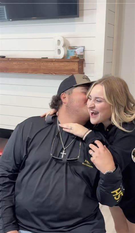 Nothing Says My Husband Grosses Me Out More Than Him Leaning In For A Kiss And She Turns Away So