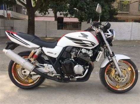 本田cb400建议买哪一代 有驾