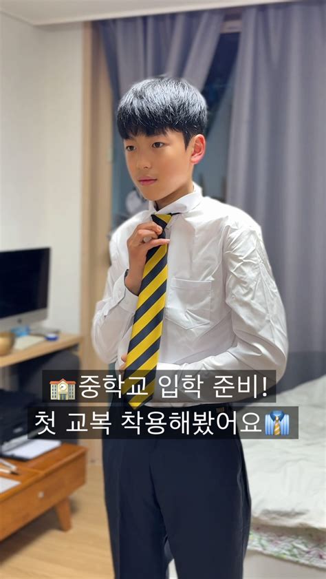 머릿속이 너무 바쁠 때 생각과 감정을 내려놓고 오직 지금 이 순간 내 몸이 느끼는 감각에 집중하는 시간 매트 위에서 발바닥이