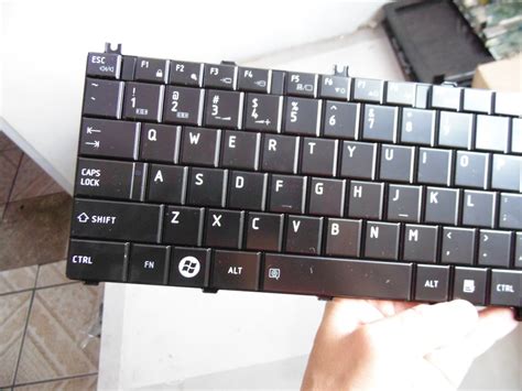 Teclado P Toshiba Sat Llite L L Mp M Us Sem