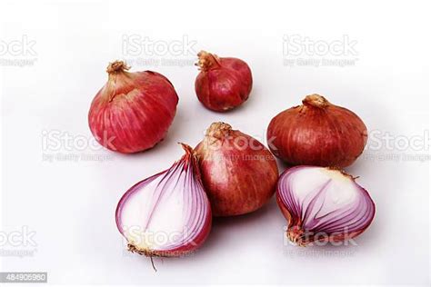 레드 양파형 전구 흰색 바탕에 흰색 배경 컷아웃 0명에 대한 스톡 사진 및 기타 이미지 0명 2015년 3가지 개체 Istock