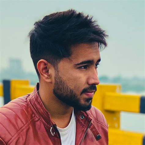 About Ayaz Qureshi Medium