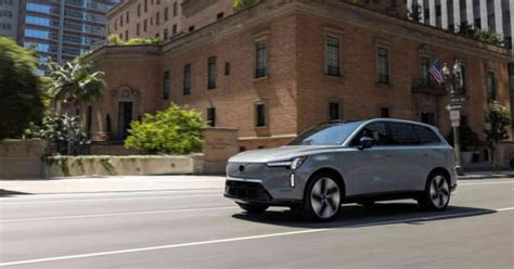 미국산이 살 길…전기차 공급망 무게추 이동