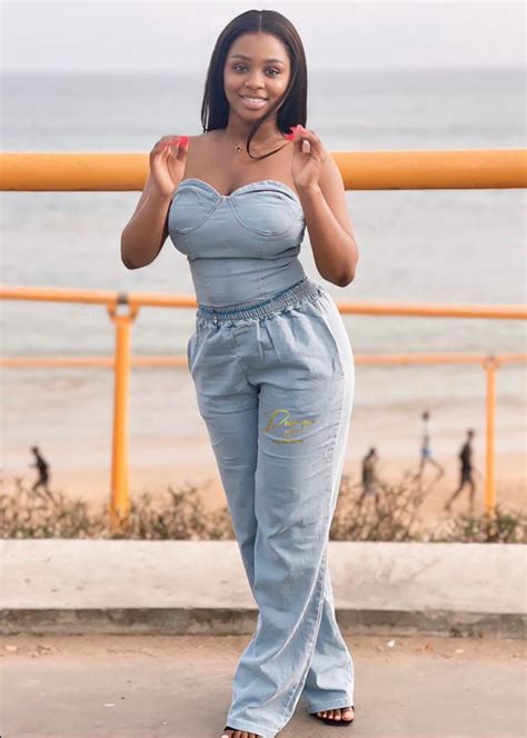 Photos Perle Rare La Beauté De Dieyna Baldé Hypnotise La Toile Bataxalpointnet