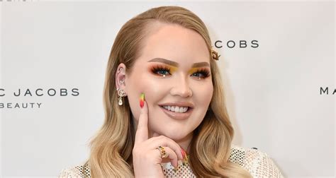 Nikkietutorials Shares How She Met Fiance Dylan And Their Proposal Story Dylan Drossaers Nikkie