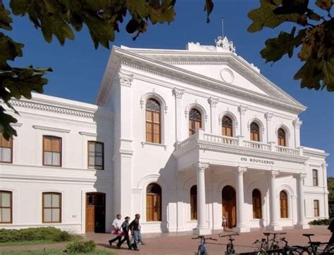 Gevorg Smbatyan On Linkedin Հարավային Աֆրիկայում գտնվող Ստելենբոսի համալսարանի մուտքի մոտ կախված է…