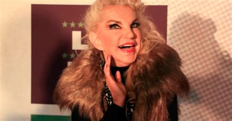 El Drama De Wanda Seux El Sex Symbol De Los 70 Que Lleva Meses En Cama Y Con Solo El 30 Del