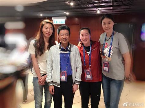 赵蕊蕊现身中国女排比赛现场！年近37岁仍未婚，她直言满意现状