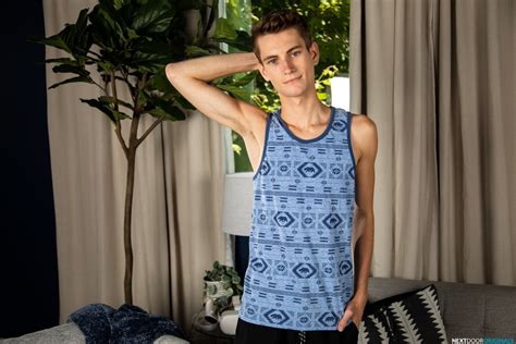 Brandon Anderson And Trevor Harris Bareback Fuck