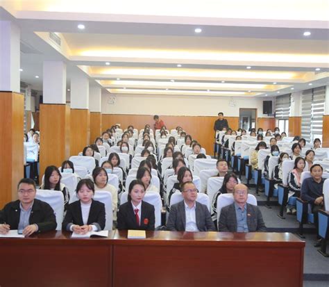 武穴法院到市第二实验中学开展“法治进校园”活动澎湃号·政务澎湃新闻 The Paper