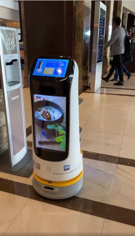 Roboty W Marriott Warszawa Hotelarz