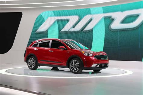 Kia Promises Best Of Both Worlds With New Niro Hybrid Crossover