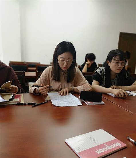 萌新班主任我想对你说 ——健康学院举办新老班主任交流会