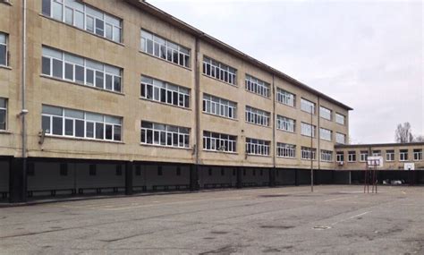 Нов сигнал за бомба в 22 о СОУ в центъра на София Novapress Директните новини Днес