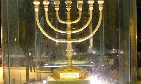 以航假期 LY Holidays 金燈臺 Menorah