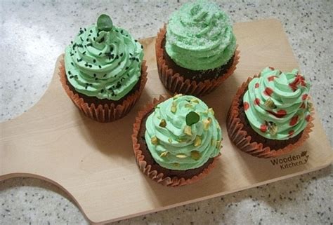 간단하게 크리스마스 분위기를 내줄 달콤한 초코머핀 트리 컵케이크 네이버 블로그