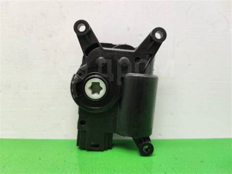 Купить Моторчик заслонки отопителя 5Q0907511L Шкода Октавия А7, VW в ...