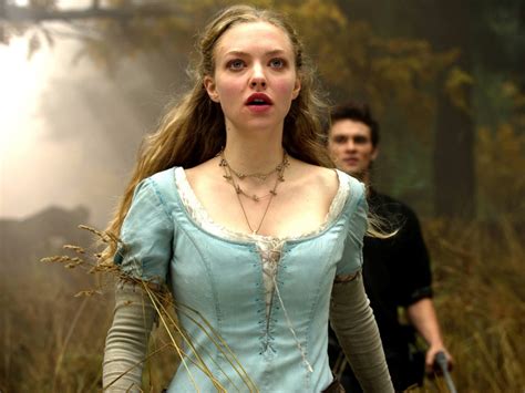 Red Riding Hood Directed By Catherine Hardwicke Movie Review Stage