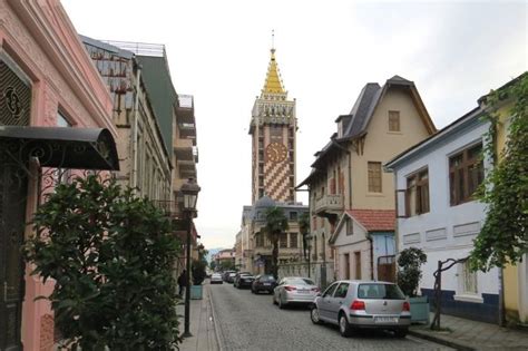 ფარნავაზ მეფის ქუჩა ბათუმი