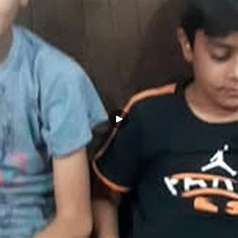 ‎👊پسر خاله ها👊‎ On Instagram‎ ادم راحت طلب ک میگن اینه 😂😂😂😂😂 کلیپطنزدوستیرفیقعاشقی