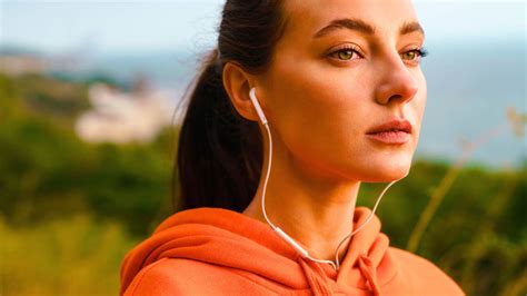 You Were Probably Raised By A Narcissist If These 11 Things Still Feel