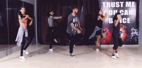 Side Dance Bouncing  Side Dance Bouncing Hand Gestures Discover