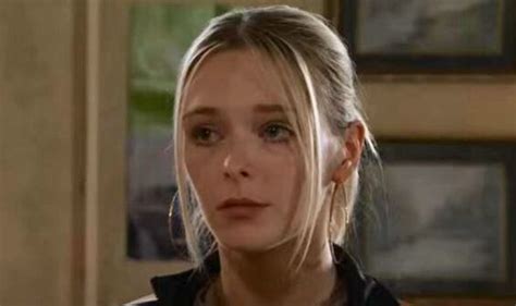 Coronation Streets Lauren Bolton Homeless After Police Arrest Tv