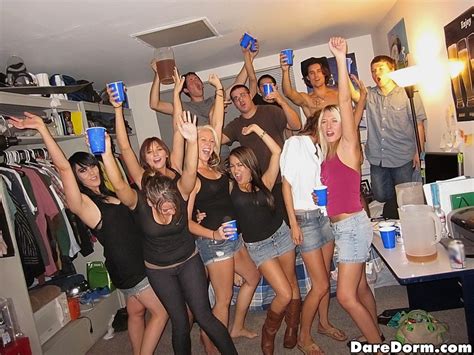 Real Amateur College Coed Sex In Dorm Rooms Porn Pictures XXX Photos Sex Images 2708693 PICTOA