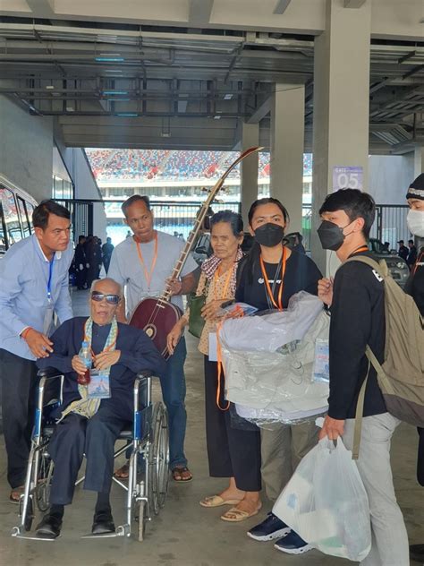 ឃើញហើយរំភើប ក្ដីស្រលាញ់ភរិយាលោកតា គង់ ណៃ ធំធេងណាស់ ធ្វើឲ្យមហាជនរំជួលចិត្ត មានវីដេអូ Khmerload