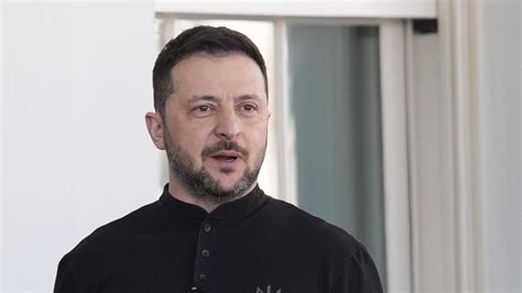 Зеленский обнародовал декларацию о доходах и расходах за 2024 год 30 03 2025 Украина ру