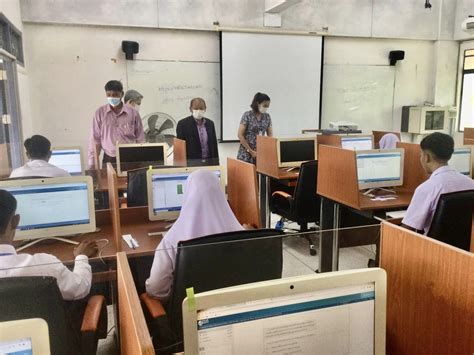ผอ สอต 3 ลงพื้นที่ จ นราธิวาส ตรวจเยี่ยมสนามสอบ V Net ปีการศึกษา 2565