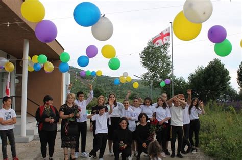 ორგორის საჯარო სკოლის Ix კლასის მოსწავლეებმა სასწავლო წელი მრავალფეროვანი და ემოციებით აღსავსე