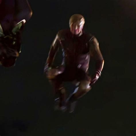 Daredevil S New MCU Costume Looks VERY Different Than His Netflix Suit Photos Daredevil