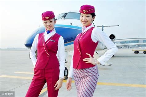 全球9大航司空姐制服大比拼！你觉得哪一家最好看？