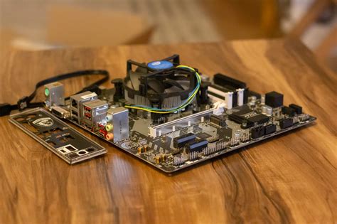 SATILIK intel i5 7600 + MSI H270M Bazooka 1900 TL | DonanımHaber Forum