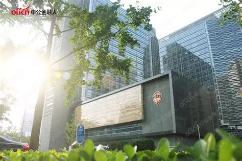 国考报银保监会和银保监局哪个好？