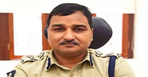 Vineet Goyal ডেঙ্গু আক্রান্ত নগরপাল