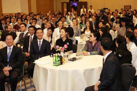 Inside The Cheon Won Gung Hyojeongeu