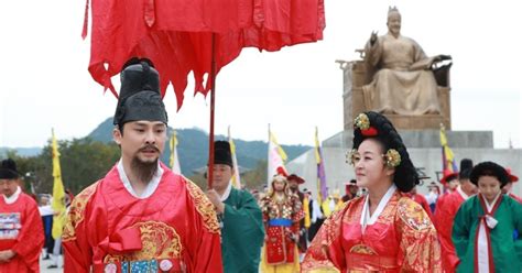 광화문광장서 세종대왕 어가행차