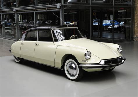 Frenchcurious Citroën Ds19 1957 Source 19th