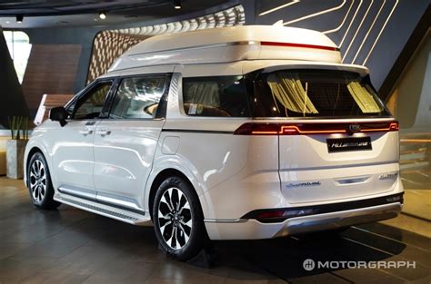 6554만원 카니발 하이리무진 구형과 비교해보니800만원 비싸진 이유는