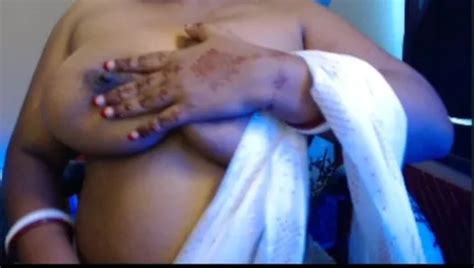 Sexy Hot Girl Takes Off Her Bra And Gets Naked To Show Her Boobs And Pussy XHamster
