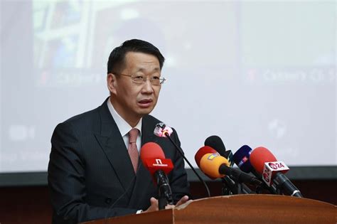 Л Энх Амгалан Бага ангийн сурагчид хүнд цүнх үүрэг шаардлагагүй болно