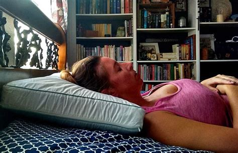 Sleepbetter Iso Cool Gusseted Side Sleeper Pillow Review The Sleep Judge